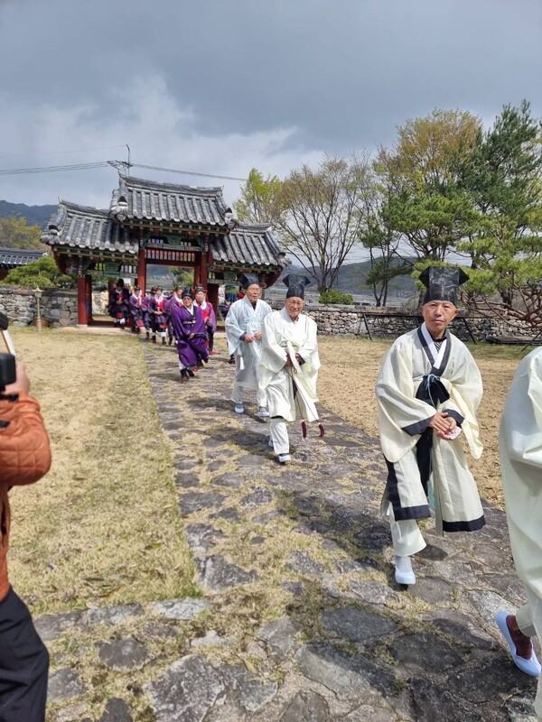 신성범 국회의원과 신라 구형王